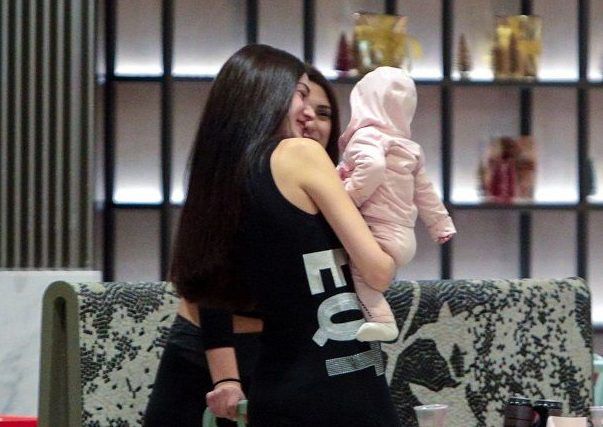 To μωρό της Ήβης Αδάμου είναι σκέτο eye candy | Marie Claire | Ό,τι ...