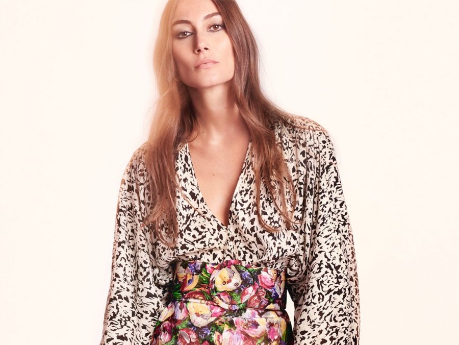 Aυτό το Zara φόρεμα είναι τόσο δημοφιλές που απέκτησε δικό του ...