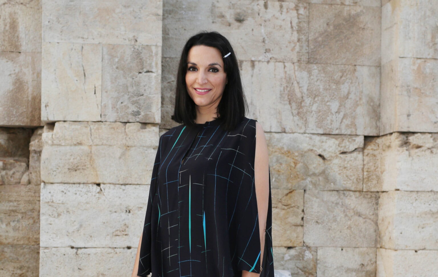 Κατερίνα Ευαγγελάτου: Το φλούο κοστούμι της που θύμισε καλοκαίρι ...