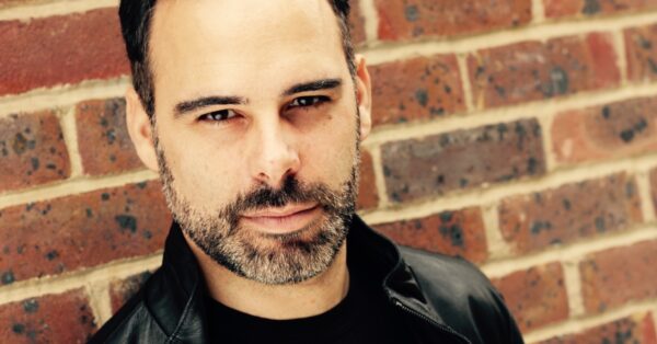 Manolis Emmanouel: Ο νεαρός ηθοποιός από την Αθήνα που κατακτά το ...