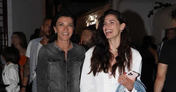 Μαρίνα Βερνίκου: Η ροκ εμφάνιση στα στενά της Μυκόνου | Marie Claire ...