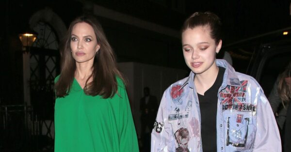 Angelina Jolie: Χορεύει σε συναυλία των Måneskin μαζί με την κόρη της ...