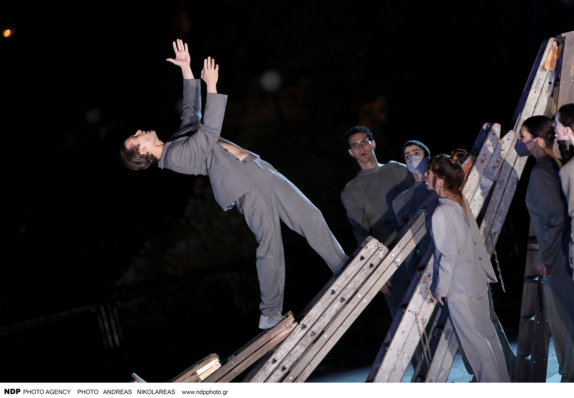 Μήδεια του Ευριπίδη: «Πολίτης και άγνοια είναι σωστή καταστροφή ...