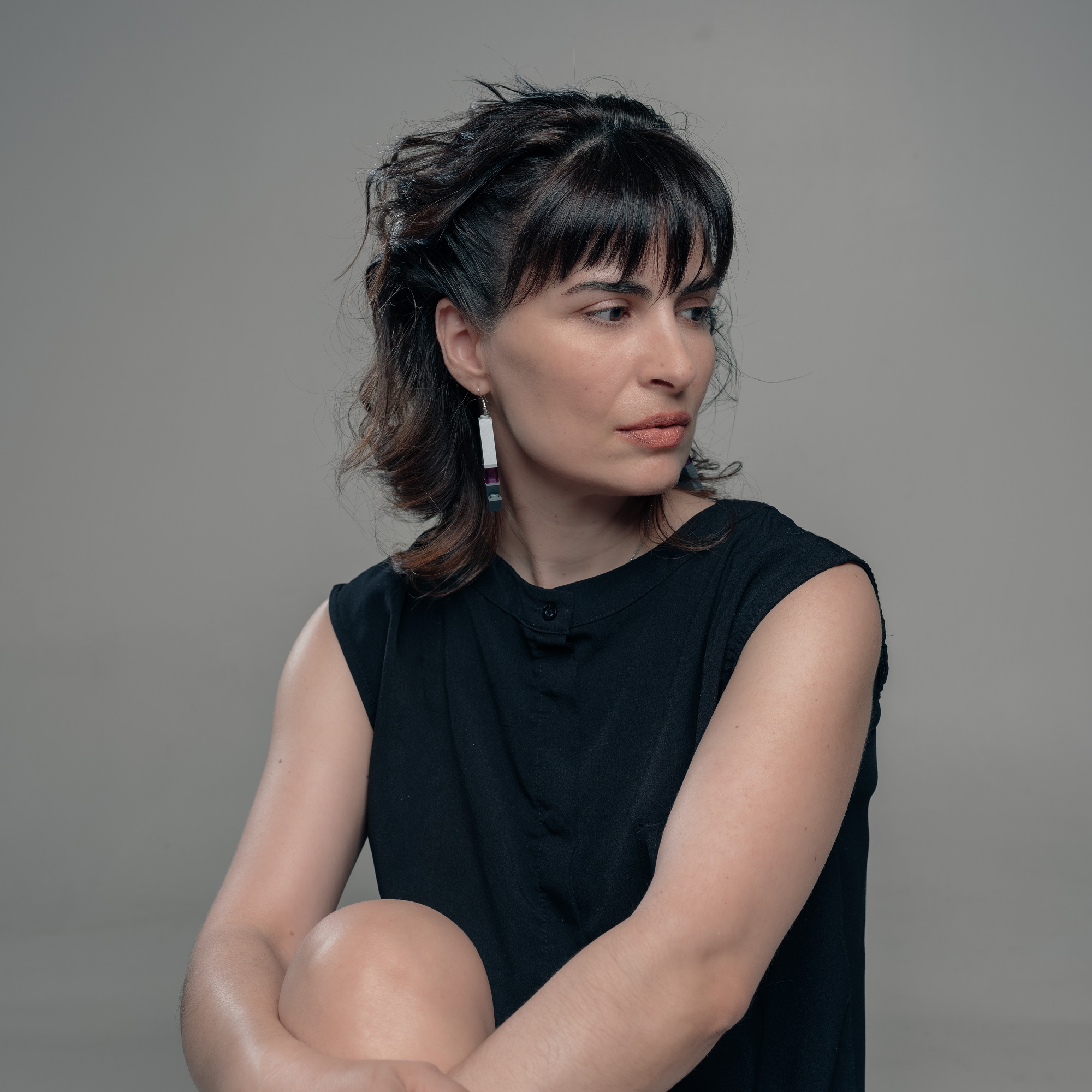 Γυναικοκτονίες: Η Μάρθα Μπουζιούρη φωτίζει τις ζωές πέντε δολοφονημένων ...