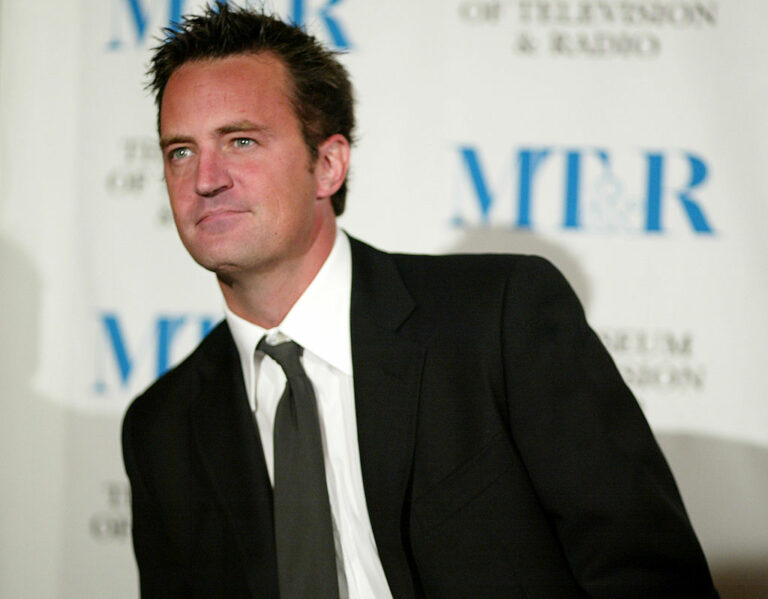 Matthew Perry: Ποιος κληρονομεί την περιουσία του | Marie Claire | Ό,τι ...