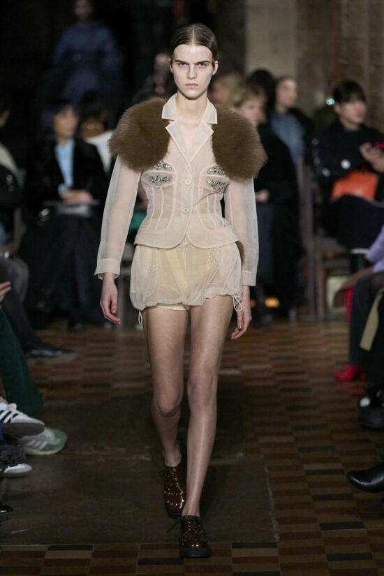 Το φόρεμα πένθους της βασίλισσας Βικτωρίας ήταν η έμπνευση πίσω από τη ...