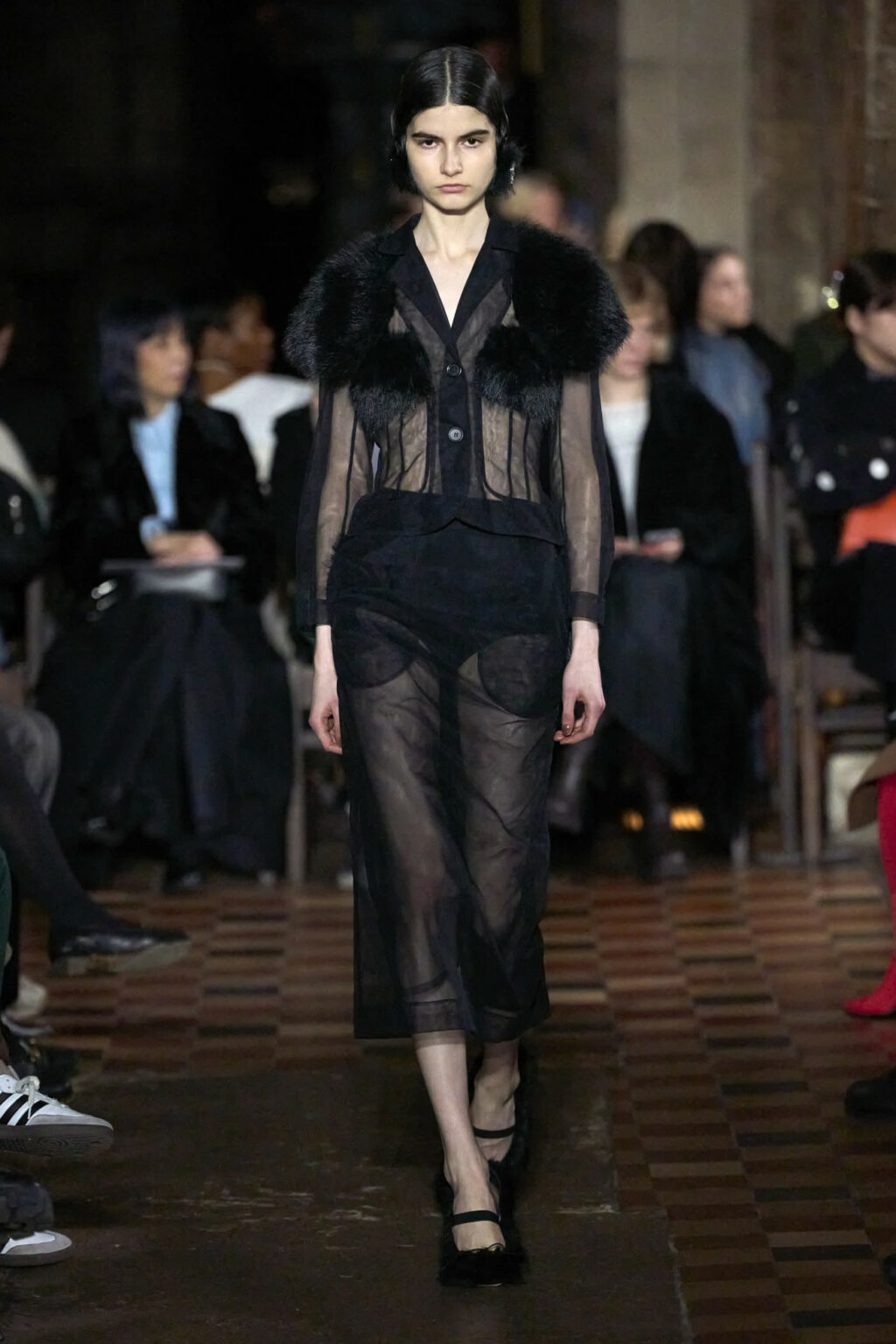 Το φόρεμα πένθους της βασίλισσας Βικτωρίας ήταν η έμπνευση πίσω από τη ...