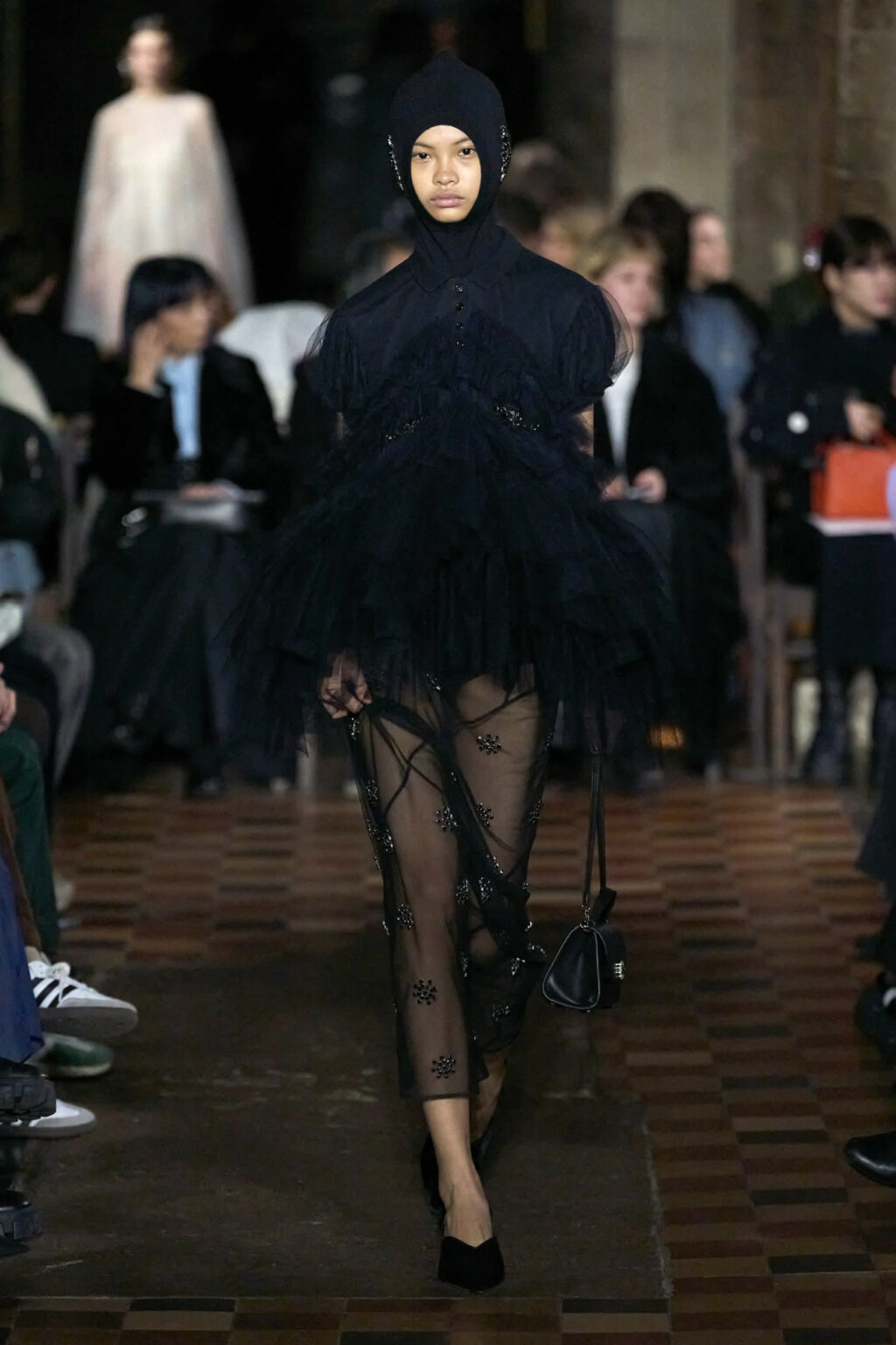 Το φόρεμα πένθους της βασίλισσας Βικτωρίας ήταν η έμπνευση πίσω από τη ...