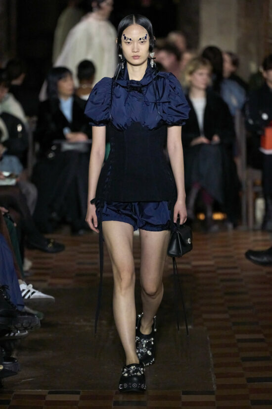 Το φόρεμα πένθους της βασίλισσας Βικτωρίας ήταν η έμπνευση πίσω από τη ...