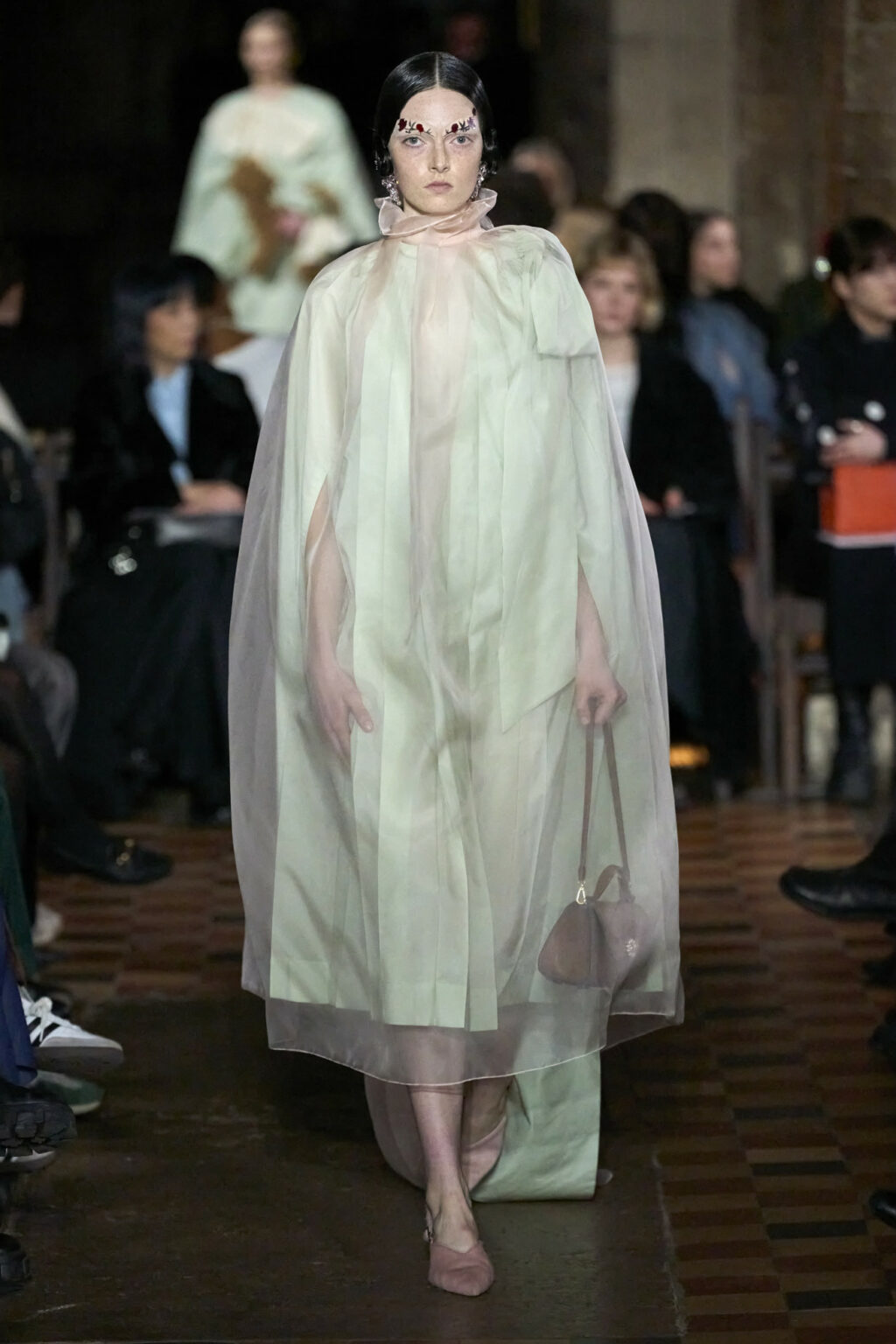 Το φόρεμα πένθους της βασίλισσας Βικτωρίας ήταν η έμπνευση πίσω από τη ...