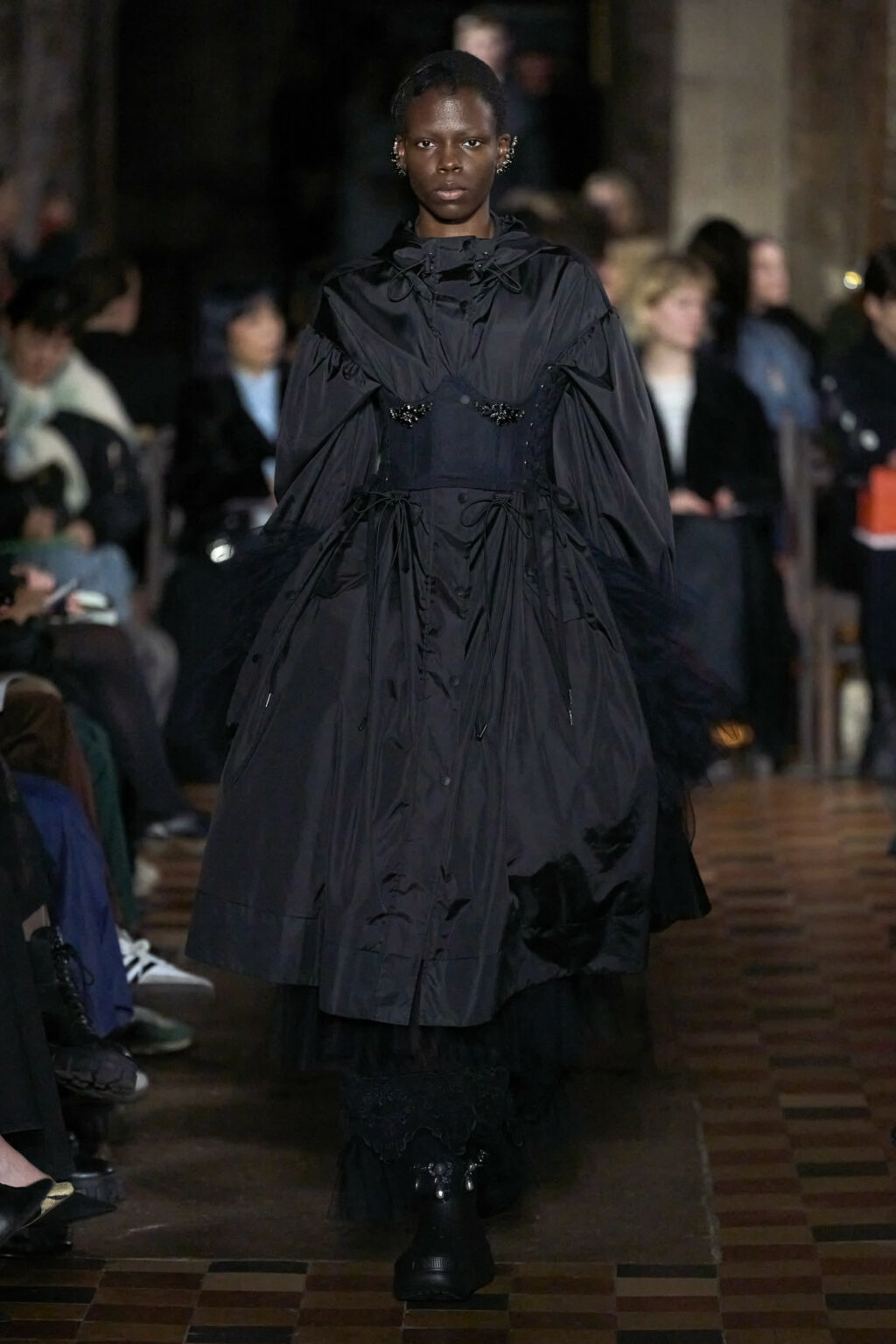 Το φόρεμα πένθους της βασίλισσας Βικτωρίας ήταν η έμπνευση πίσω από τη ...