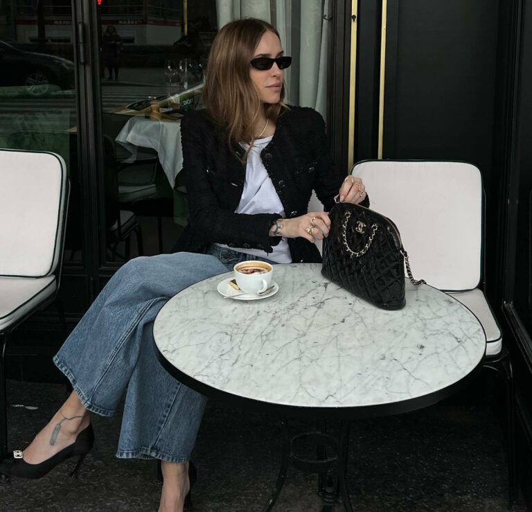 Η Iris Apfel στα 97 μόλις έκλεισε το πιο ακριβό συμβόλαιο της ζωής της ...