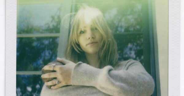 H Suki Waterhouse δημοσίευσε την πρώτη φωτογραφία του μωρού της | Marie ...