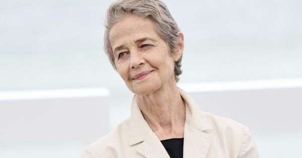 Charlotte Rampling: Η 78χρονη ηθοποιός και μοντέλο, πρόσωπο του Saint ...