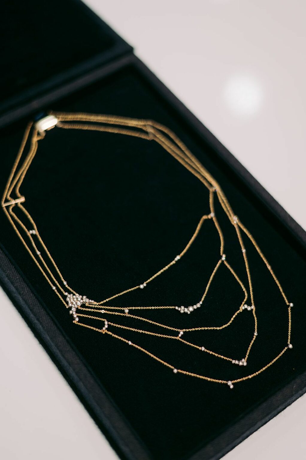 Το jewelry brand Yannis Sergakis εγκαινιάζει το νέο του κατάστημα στην ...