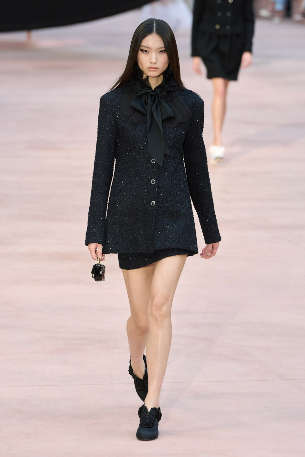 H Chanel εγκαινιάζει μια νέα boho εποχή | Marie Claire | Ό,τι έχει ...