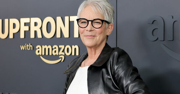 Jamie Lee Curtis: Ζήτησε από τον Mark Zuckerberg να κατέβει διαφήμιση ...