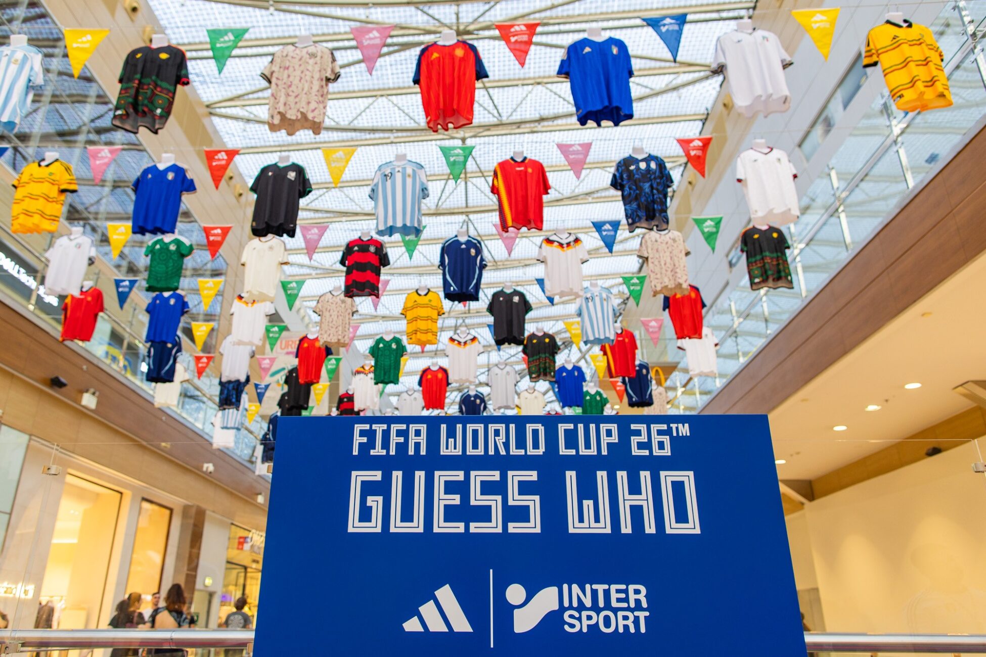 Η adidas και η INTERSPORT φέρνουν τo FIFA World Cup στο The Mall Athens ...